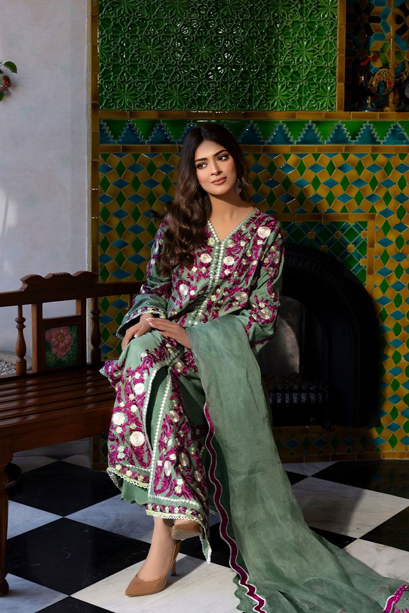 Zariah | Komal Nasir